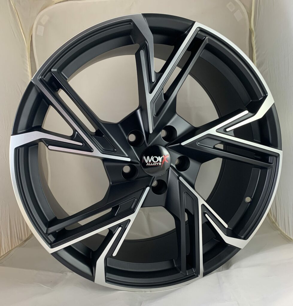 20" Worx Valkyrie Style Black and Polished alloy wheels - WheelWorx ...
